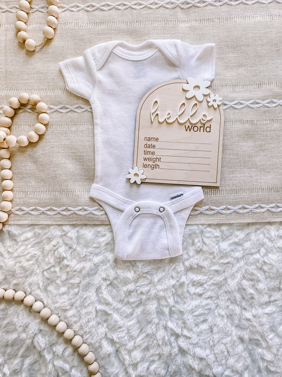 Daisy 3D Monthly Birth Stat SIgn– Claire and Bella, LLC